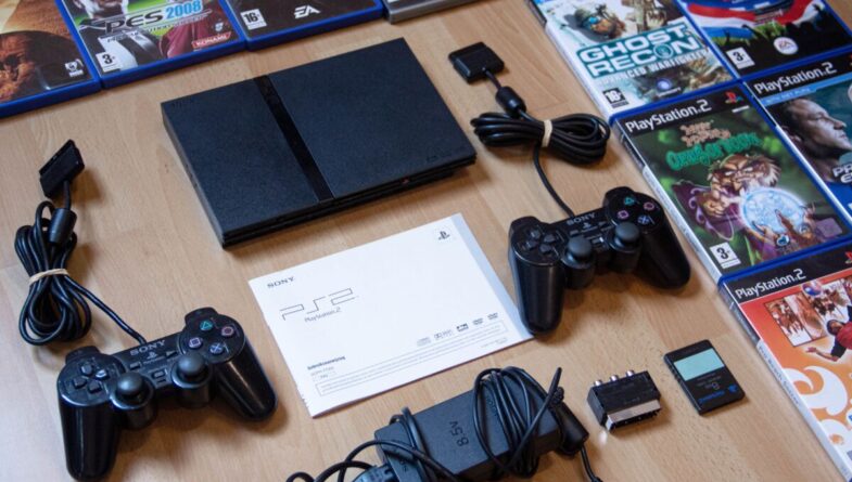 4 Best PS2 Wireless Controllers (2023 Edition)